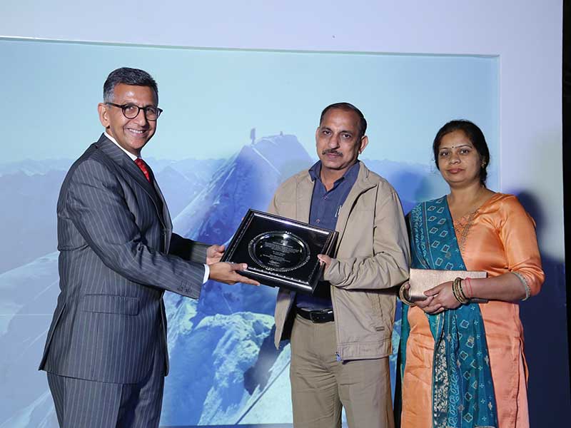 Top Management – KDDL Ltd.