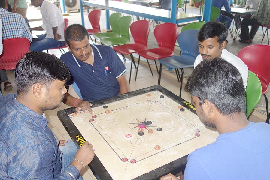 Life at kddl gallery | KDDL Ltd.