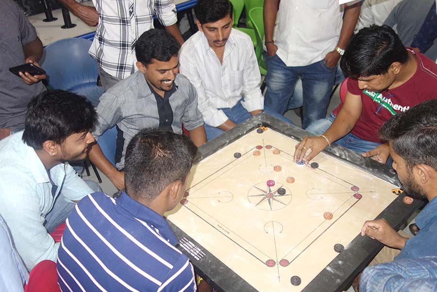 Life at kddl gallery | KDDL Ltd.