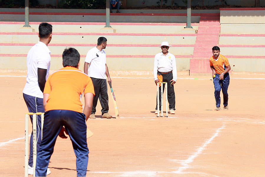 Life at kddl gallery | KDDL Ltd.